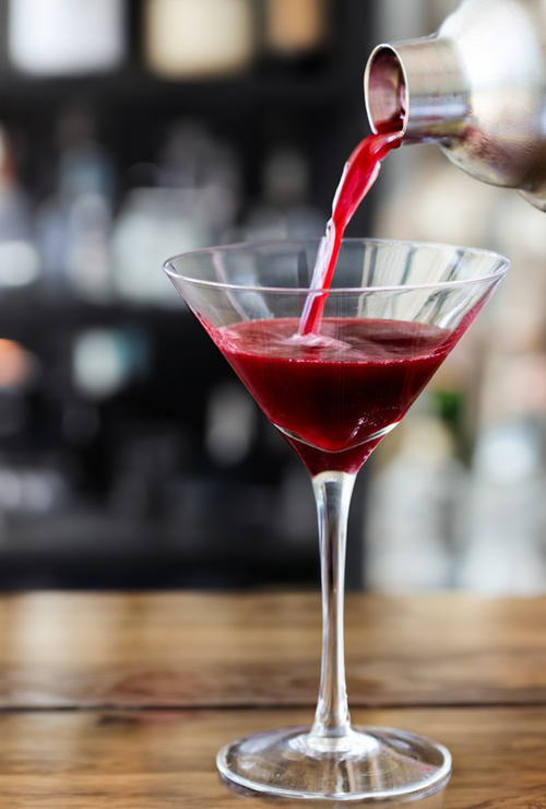 English Rose Cocktail Recipe & Ingredients | Bols Cocktails